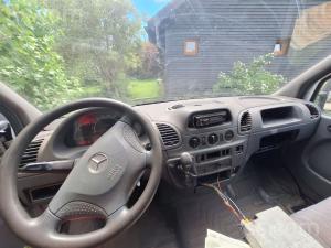 Balts Mercedes-Benz Sprinter 2001 Talsi, ar dzinēja tilpumu 2.20 L un nobraukumu 294 tūkst. km par 2550 €, foto 14 vietnē AUTOMOTO.COM.LV