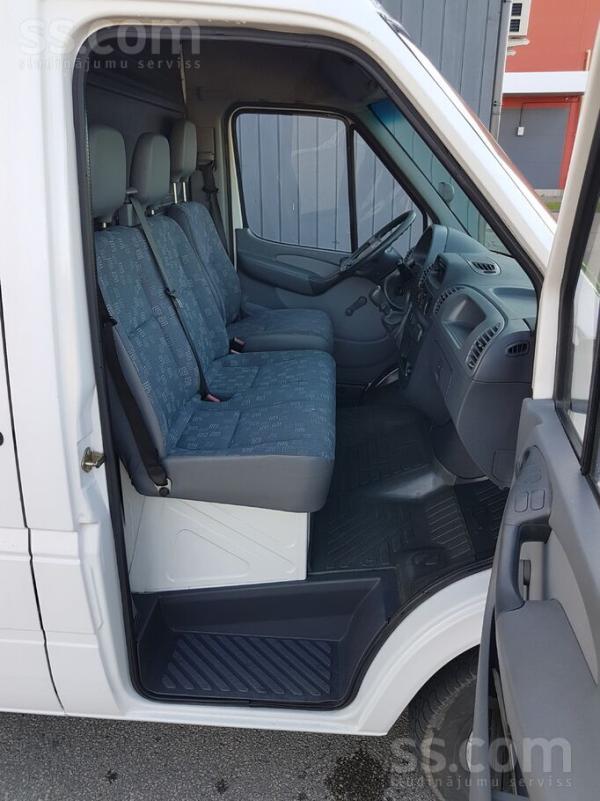 White Mercedes-Benz Sprinter 2006 in Ogre, with an engine capacity of 2.20 L and mileage of 233 thousand km for 8700 €, photo 7 on AUTOMOTO.COM.LV