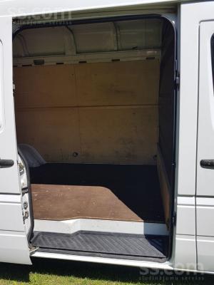Balts Mercedes-Benz Sprinter 2006 Ogre, ar dzinēja tilpumu 2.20 L un nobraukumu 233 tūkst. km par 8700 €, foto 14 vietnē AUTOMOTO.COM.LV
