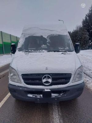 White Mercedes-Benz Sprinter 2010 in Kaunas, with an engine capacity of 2.14 L and mileage of 541 thousand km for 5750 €, photo 3 on AUTOMOTO.COM.LV