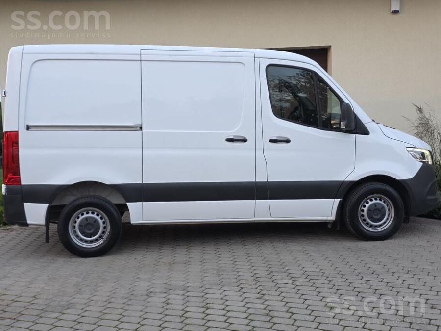 White Mercedes-Benz Sprinter 2022 in Riga, with an engine capacity of 2.00 L and mileage of 213 thousand km for 17750 €, photo 7 on AUTOMOTO.COM.LV