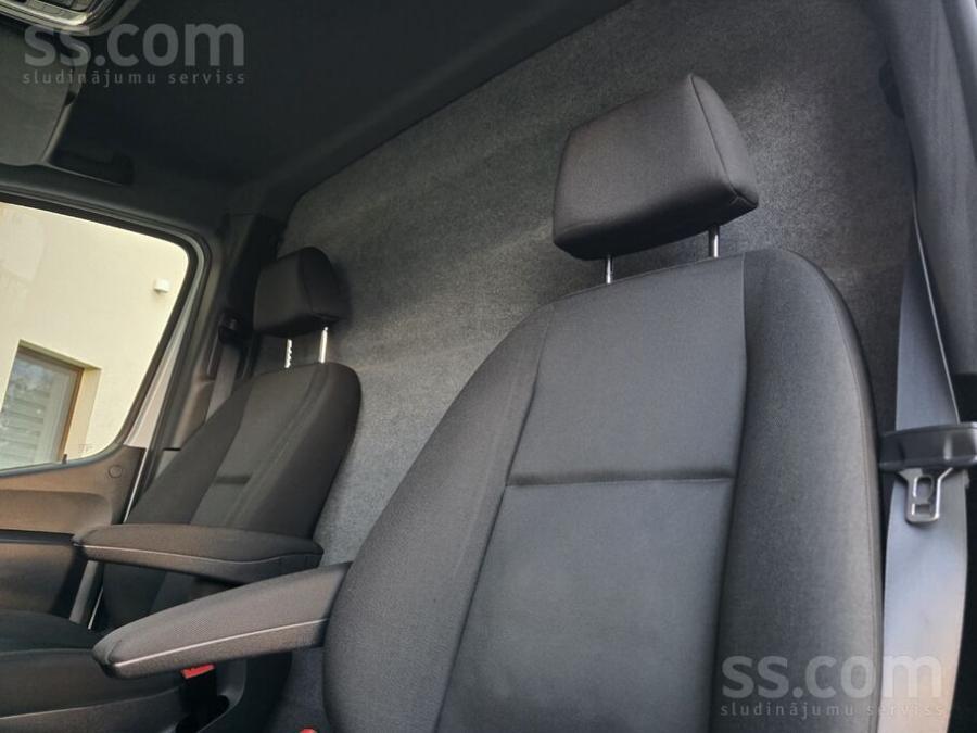 White Mercedes-Benz Sprinter 2022 in Riga, with an engine capacity of 2.00 L and mileage of 213 thousand km for 17750 €, photo 17 on AUTOMOTO.COM.LV