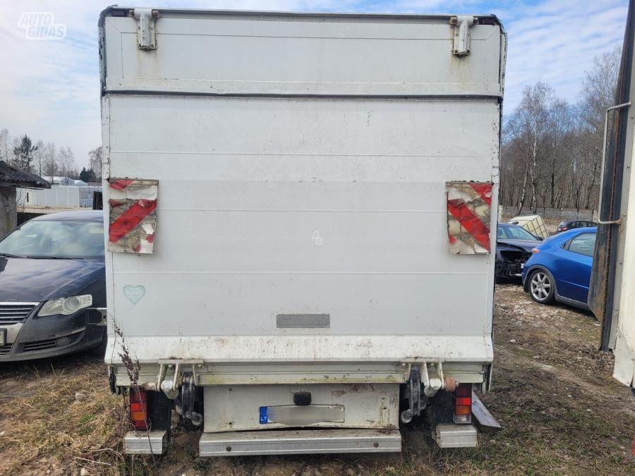 White Mercedes-Benz Sprinter 2001 in Vilnius, with an engine capacity of 2.20 L and mileage of 300 thousand km for 1750 €, photo 5 on AUTOMOTO.COM.LV
