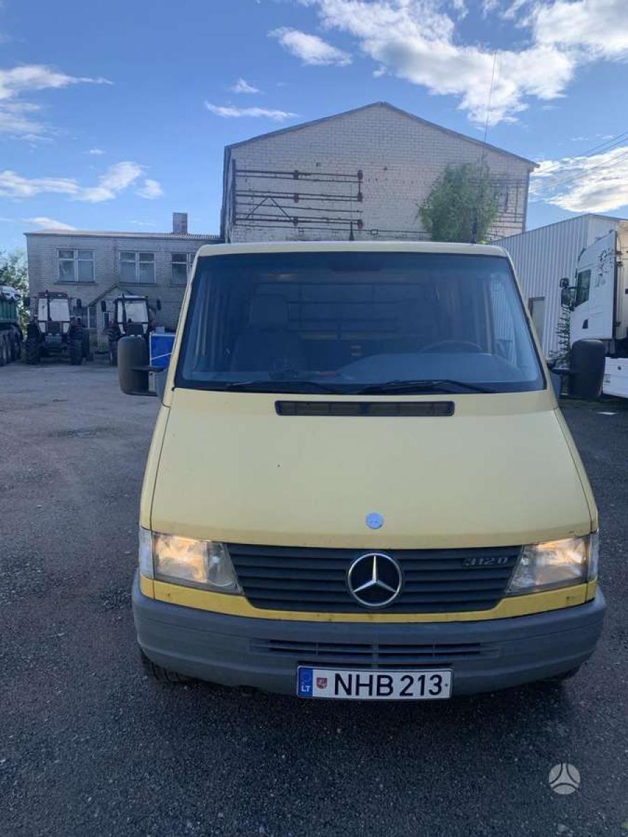 Yellow Mercedes-Benz Sprinter 1997 in Taurage, with an engine capacity of 2.87 L and mileage of 0 thousand km for 3500 €, photo 4 on AUTOMOTO.COM.LV