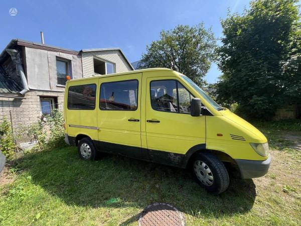 Dzeltens Mercedes-Benz Sprinter 2001 Viļņa, ar dzinēja tilpumu 2.15 L un nobraukumu 284 tūkst. km par 4000 €, foto 4 vietnē AUTOMOTO.COM.LV