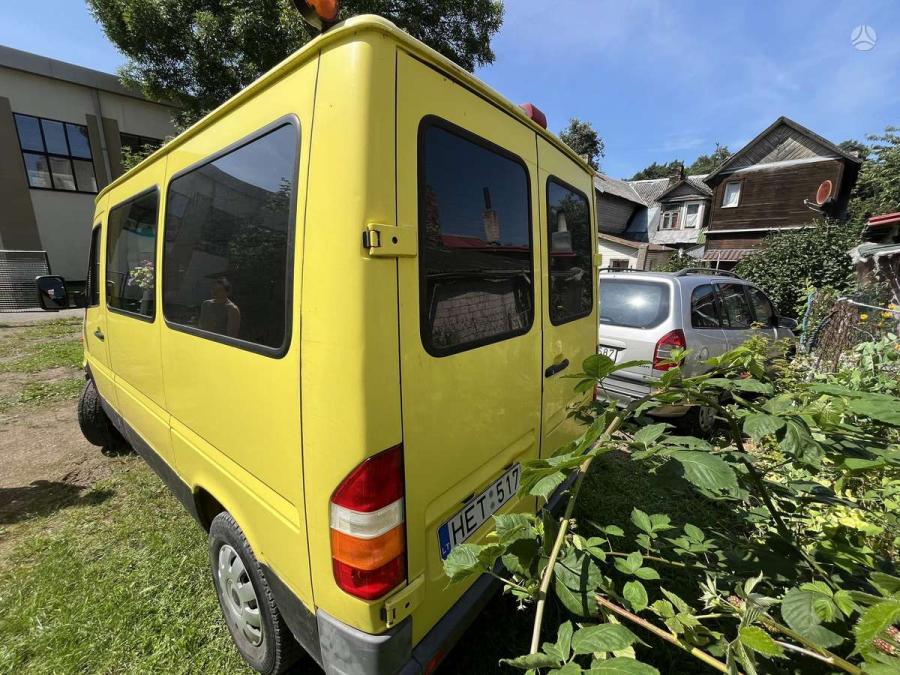 Dzeltens Mercedes-Benz Sprinter 2001 Viļņa, ar dzinēja tilpumu 2.15 L un nobraukumu 284 tūkst. km par 4000 €, foto 26 vietnē AUTOMOTO.COM.LV