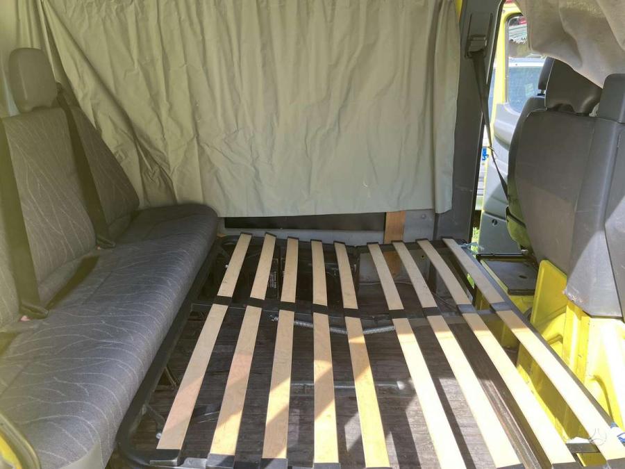 Dzeltens Mercedes-Benz Sprinter 2001 Viļņa, ar dzinēja tilpumu 2.15 L un nobraukumu 284 tūkst. km par 4000 €, foto 43 vietnē AUTOMOTO.COM.LV