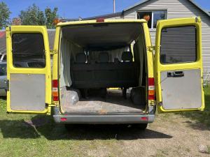 Dzeltens Mercedes-Benz Sprinter 2001 Viļņa, ar dzinēja tilpumu 2.15 L un nobraukumu 284 tūkst. km par 4000 €, foto 46 vietnē AUTOMOTO.COM.LV