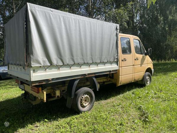 Yellow Mercedes-Benz Sprinter 2005 in Vilnius, with an engine capacity of 2.20 L and mileage of 210 thousand km for 5900 €, photo 5 on AUTOMOTO.COM.LV