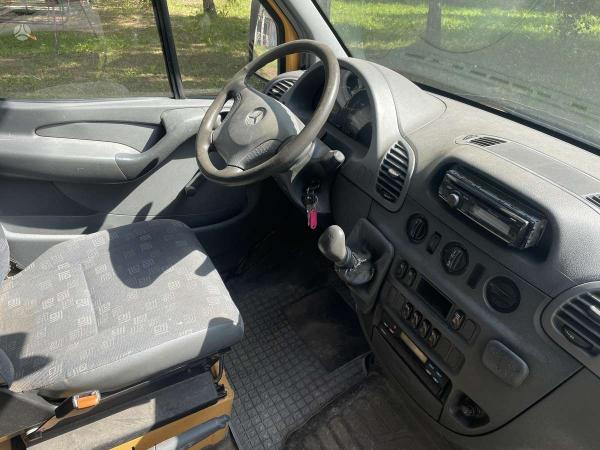 Yellow Mercedes-Benz Sprinter 2005 in Vilnius, with an engine capacity of 2.20 L and mileage of 210 thousand km for 5900 €, photo 6 on AUTOMOTO.COM.LV