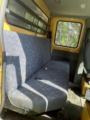 Yellow Mercedes-Benz Sprinter 2005 in Vilnius, with an engine capacity of 2.20 L and mileage of 210 thousand km for 5900 €, photo 13 on AUTOMOTO.COM.LV