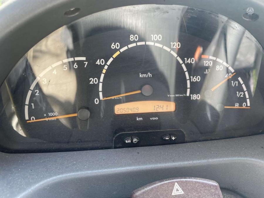 Yellow Mercedes-Benz Sprinter 2005 in Vilnius, with an engine capacity of 2.20 L and mileage of 210 thousand km for 5900 €, photo 15 on AUTOMOTO.COM.LV