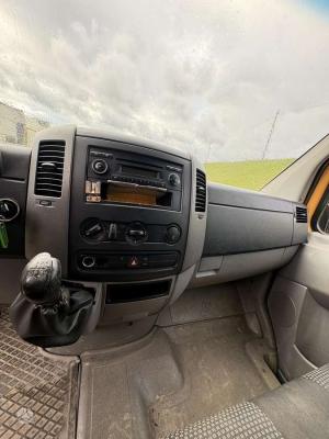 Dzeltens Mercedes-Benz Sprinter 2007 Viļņa, ar dzinēja tilpumu 2.20 L un nobraukumu 412 tūkst. km par 6900 €, foto 12 vietnē AUTOMOTO.COM.LV
