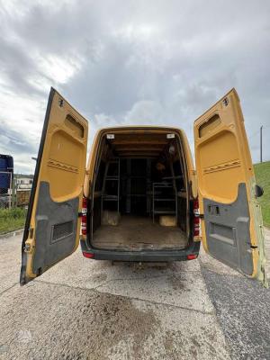 Dzeltens Mercedes-Benz Sprinter 2007 Viļņa, ar dzinēja tilpumu 2.20 L un nobraukumu 412 tūkst. km par 6900 €, foto 16 vietnē AUTOMOTO.COM.LV