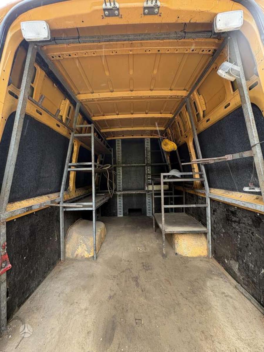 Dzeltens Mercedes-Benz Sprinter 2007 Viļņa, ar dzinēja tilpumu 2.20 L un nobraukumu 412 tūkst. km par 6900 €, foto 17 vietnē AUTOMOTO.COM.LV