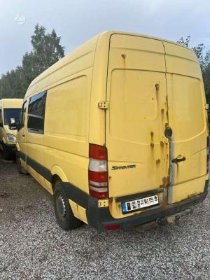 Yellow Mercedes-Benz Sprinter 2007 in Jurbarkas, with an engine capacity of 2.15 L and mileage of 400 thousand km for 1500 €, photo 3 on AUTOMOTO.COM.LV