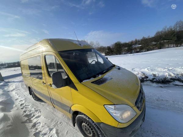 Yellow Mercedes-Benz Sprinter 2009 in Vilnius, with an engine capacity of 2.15 L and mileage of 232 thousand km for 5200 €, photo 3 on AUTOMOTO.COM.LV