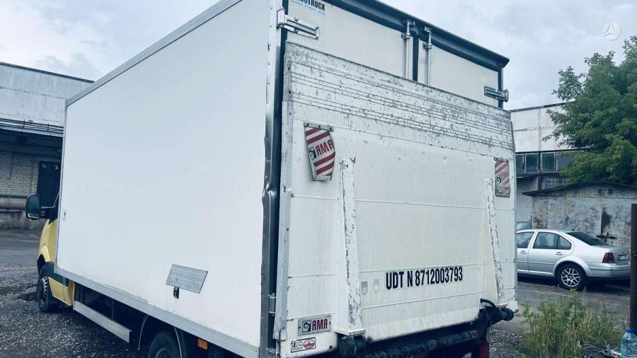 Dzeltens Mercedes-Benz Sprinter 2010 Viļņa, ar dzinēja tilpumu 2.99 L un nobraukumu 499 tūkst. km par 12000 €, foto 9 vietnē AUTOMOTO.COM.LV