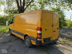 Yellow Mercedes-Benz Sprinter 2011 in Vilnius, with an engine capacity of 2.10 L and mileage of 290 thousand km for 3800 €, photo 6 on AUTOMOTO.COM.LV