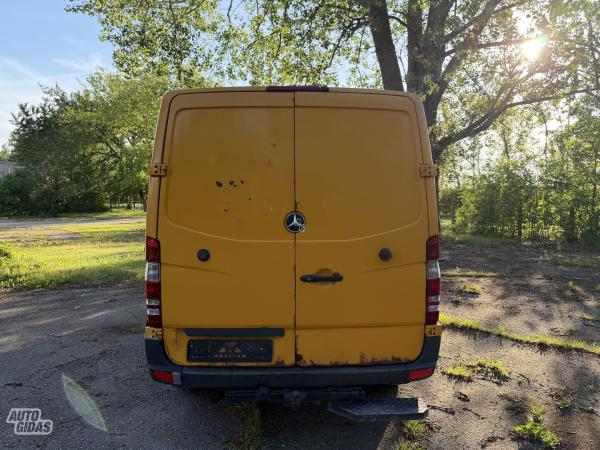 Yellow Mercedes-Benz Sprinter 2011 in Vilnius, with an engine capacity of 2.10 L and mileage of 290 thousand km for 3800 €, photo 7 on AUTOMOTO.COM.LV