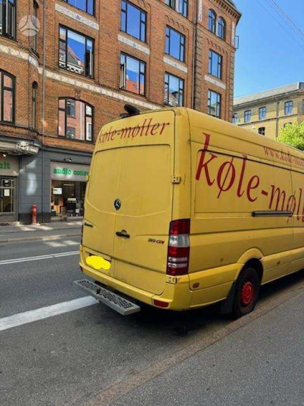 Yellow Mercedes-Benz Sprinter 2011 in Taurage, with an engine capacity of 3.00 L and mileage of 300 thousand km for 6700 €, photo 2 on AUTOMOTO.COM.LV