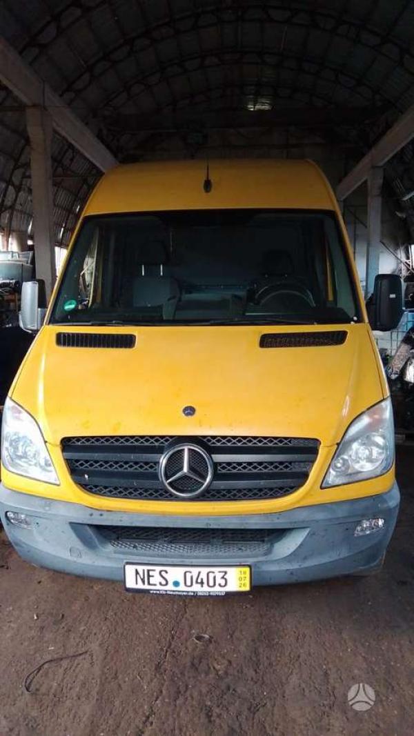 Dzeltens Mercedes-Benz Sprinter 2011 Viļņa, ar dzinēja tilpumu 2.14 L un nobraukumu 164 tūkst. km par 8712 €, foto 7 vietnē AUTOMOTO.COM.LV