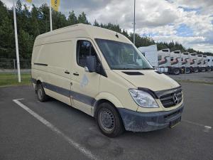 Yellow Mercedes-Benz Sprinter 2011 in Vilnius, with an engine capacity of 2.15 L and mileage of 278 thousand km for 3150 €, photo  on AUTOMOTO.COM.LV