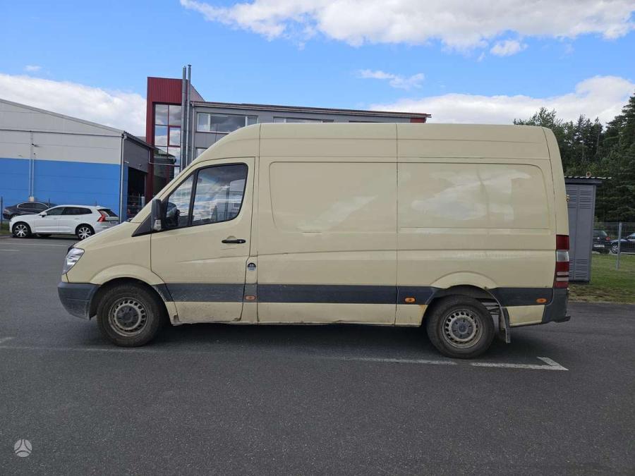 Dzeltens Mercedes-Benz Sprinter 2011 Viļņa, ar dzinēja tilpumu 2.15 L un nobraukumu 278 tūkst. km par 3150 €, foto 5 vietnē AUTOMOTO.COM.LV