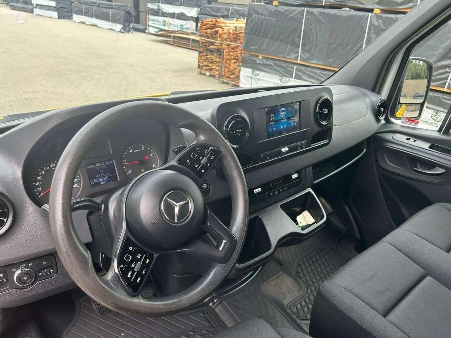 Dzeltens Mercedes-Benz Sprinter 2019 Kauņa, ar dzinēja tilpumu 2.20 L un nobraukumu 441 tūkst. km par 11300 €, foto 3 vietnē AUTOMOTO.COM.LV