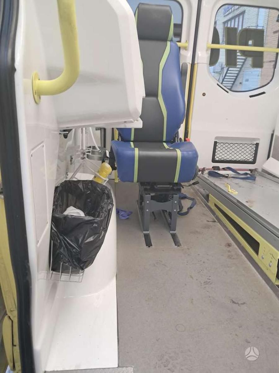 Dzeltens Mercedes-Benz Sprinter 2019 Kauņa, ar dzinēja tilpumu 3.00 L un nobraukumu 280 tūkst. km par 13000 €, foto 24 vietnē AUTOMOTO.COM.LV