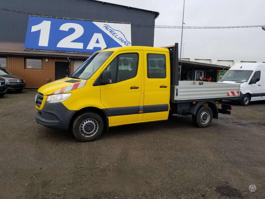 Yellow Mercedes-Benz Sprinter 2020 in Kaunas, with an engine capacity of 2.14 L and mileage of 248 thousand km for 18149 €, photo 2 on AUTOMOTO.COM.LV
