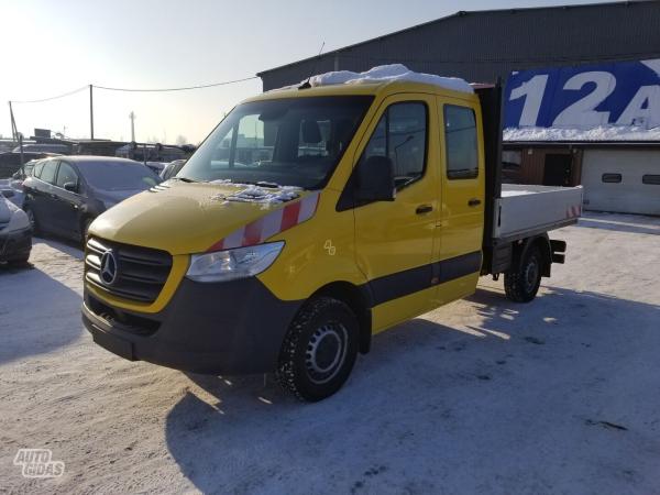 Yellow Mercedes-Benz Sprinter 2020 in Kaunas, with an engine capacity of 2.10 L and mileage of 248 thousand km for 14999 €, photo 2 on AUTOMOTO.COM.LV