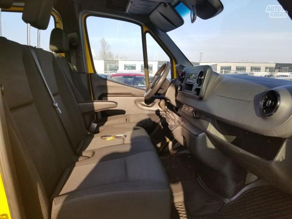 Yellow Mercedes-Benz Sprinter 2020 in Kaunas, with an engine capacity of 2.10 L and mileage of 248 thousand km for 14999 €, photo 8 on AUTOMOTO.COM.LV