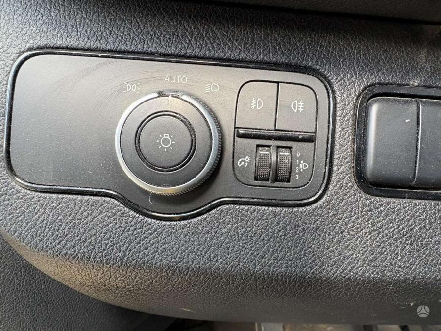 Dzeltens Mercedes-Benz Sprinter 2020 Viļņa, ar dzinēja tilpumu 2.20 L un nobraukumu 370 tūkst. km par 10900 €, foto 16 vietnē AUTOMOTO.COM.LV
