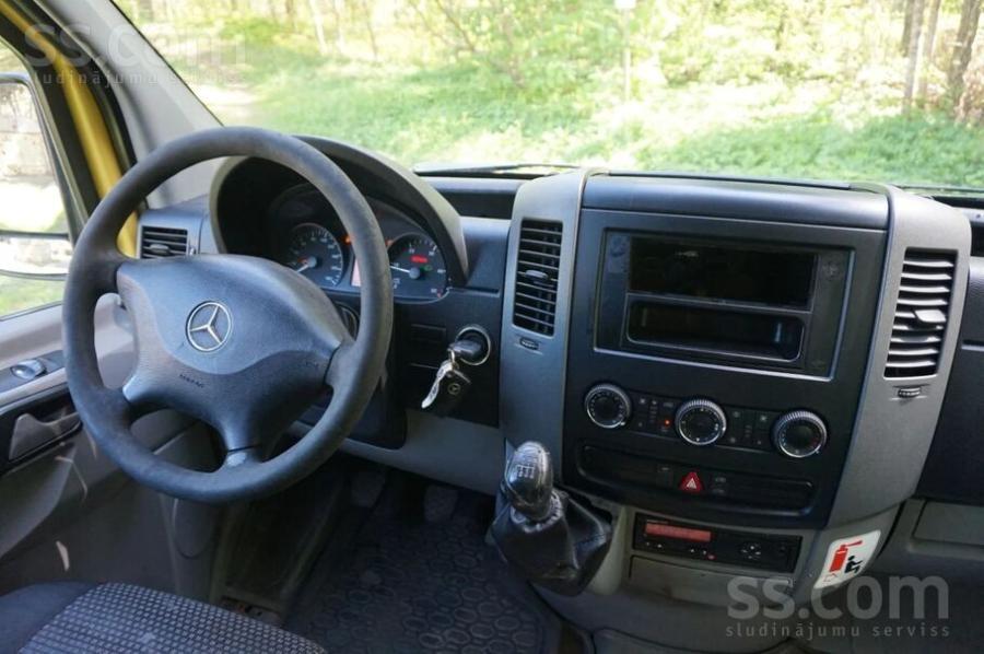 Yellow Mercedes-Benz Sprinter 2007 in Jurmala, with an engine capacity of 2.10 L and mileage of 0 thousand km for 4795 €, photo 13 on AUTOMOTO.COM.LV