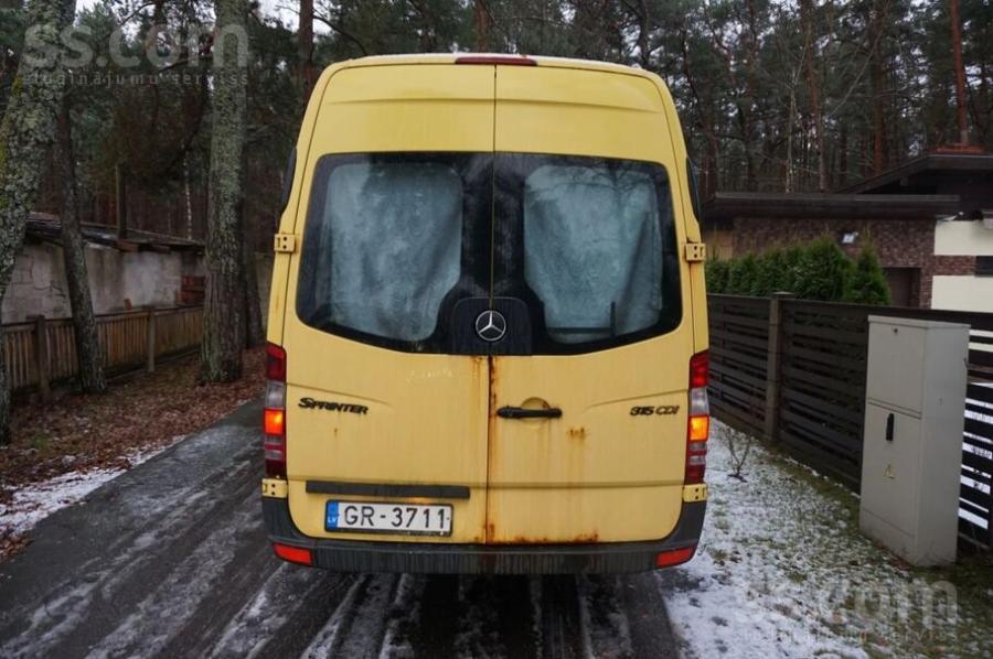 Dzeltens Mercedes-Benz Sprinter 2007 Jūrmala, ar dzinēja tilpumu 2.10 L un nobraukumu 826 tūkst. km par 3750 €, foto 5 vietnē AUTOMOTO.COM.LV