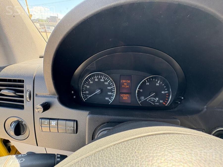 Dzeltens Mercedes-Benz Sprinter 2011 Rīga, ar dzinēja tilpumu 2.20 L un nobraukumu 239 tūkst. km par 7500 €, foto 20 vietnē AUTOMOTO.COM.LV