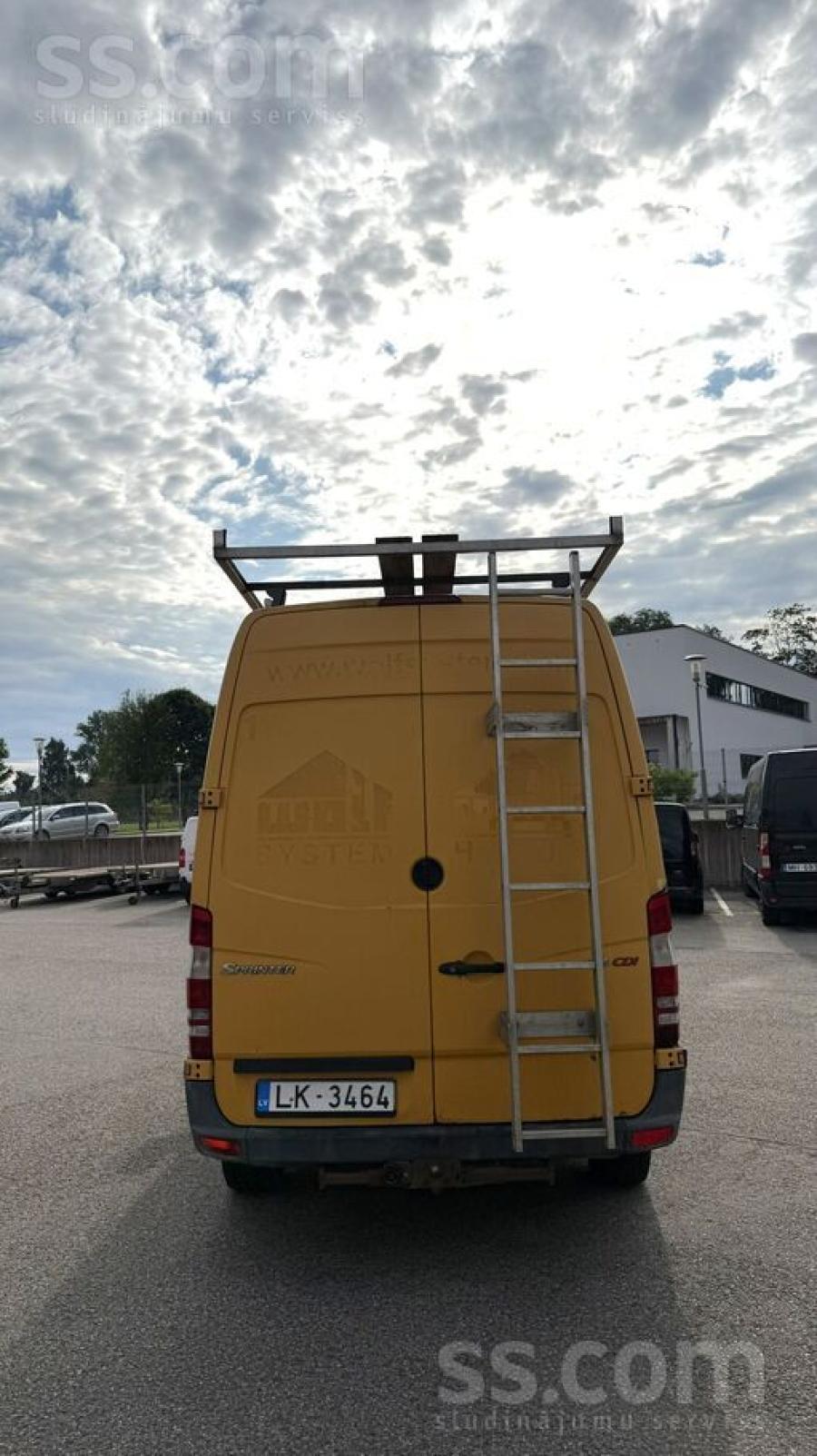 Yellow Mercedes-Benz Sprinter 2012 in Cesis, with an engine capacity of 2.10 L and mileage of 378 thousand km for 5500 €, photo 7 on AUTOMOTO.COM.LV