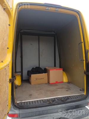 Dzeltens Mercedes-Benz Sprinter 2012 Rīga, ar dzinēja tilpumu 3.00 L un nobraukumu 796 tūkst. km par 6500 €, foto 6 vietnē AUTOMOTO.COM.LV