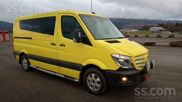 Yellow Mercedes-Benz Sprinter 2017 in Bauska, with an engine capacity of 3.00 L and mileage of 372 thousand km for 12000 €, photo 2 on AUTOMOTO.COM.LV