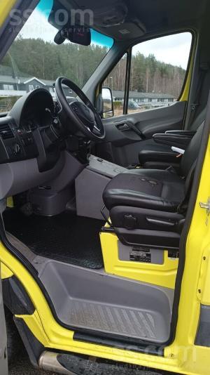 Yellow Mercedes-Benz Sprinter 2017 in Bauska, with an engine capacity of 3.00 L and mileage of 372 thousand km for 12000 €, photo 6 on AUTOMOTO.COM.LV