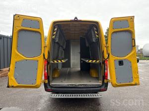 Dzeltens Mercedes-Benz Sprinter 2018 Tallina, ar dzinēja tilpumu 2.10 L un nobraukumu 196 tūkst. km par 12490 €, foto 13 vietnē AUTOMOTO.COM.LV