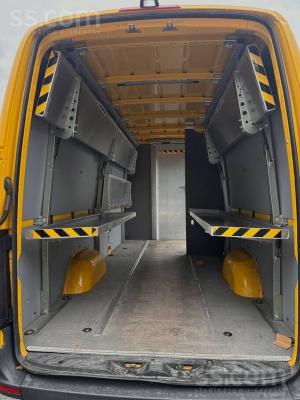 Dzeltens Mercedes-Benz Sprinter 2018 Tallina, ar dzinēja tilpumu 2.10 L un nobraukumu 196 tūkst. km par 12490 €, foto 14 vietnē AUTOMOTO.COM.LV