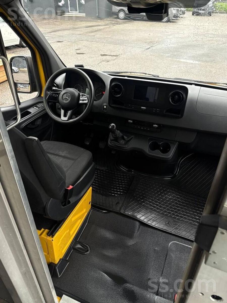 Dzeltens Mercedes-Benz Sprinter 2018 Tallina, ar dzinēja tilpumu 2.10 L un nobraukumu 196 tūkst. km par 12490 €, foto 17 vietnē AUTOMOTO.COM.LV
