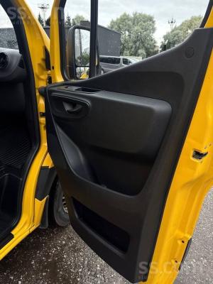 Dzeltens Mercedes-Benz Sprinter 2018 Tallina, ar dzinēja tilpumu 2.10 L un nobraukumu 196 tūkst. km par 12490 €, foto 19 vietnē AUTOMOTO.COM.LV