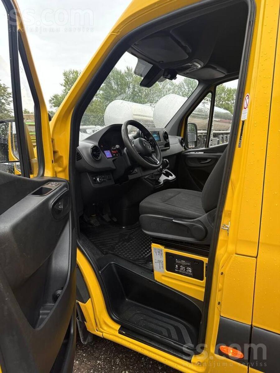 Dzeltens Mercedes-Benz Sprinter 2018 Tallina, ar dzinēja tilpumu 2.10 L un nobraukumu 196 tūkst. km par 12490 €, foto 20 vietnē AUTOMOTO.COM.LV