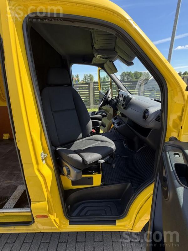 Yellow Mercedes-Benz Sprinter 2019 in Jurmala, with an engine capacity of 2.20 L and mileage of 361 thousand km for 16700 €, photo 8 on AUTOMOTO.COM.LV