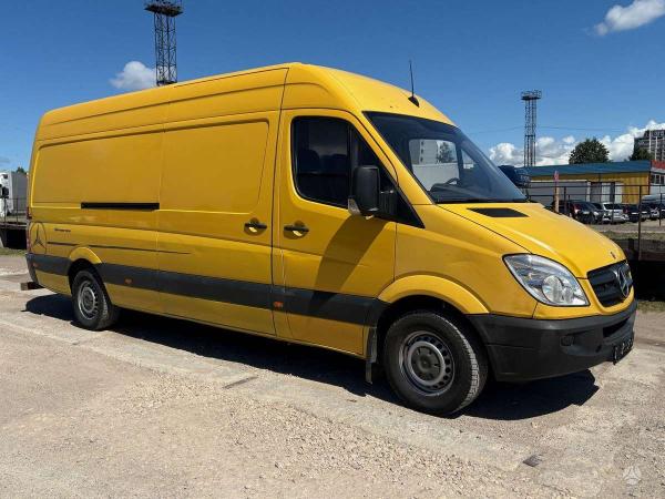 Yellow Mercedes-Benz Sprinter 2011 in Riga, with an engine capacity of 0.00 L and mileage of 239 thousand km for 7500 €, photo 5 on AUTOMOTO.COM.LV