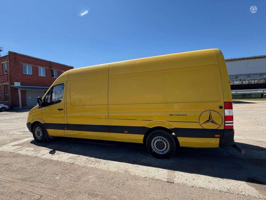 Yellow Mercedes-Benz Sprinter 2011 in Riga, with an engine capacity of 0.00 L and mileage of 239 thousand km for 7500 €, photo 17 on AUTOMOTO.COM.LV