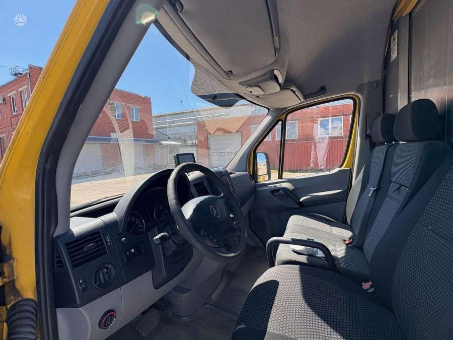 Yellow Mercedes-Benz Sprinter 2011 in Riga, with an engine capacity of 0.00 L and mileage of 239 thousand km for 7500 €, photo 18 on AUTOMOTO.COM.LV